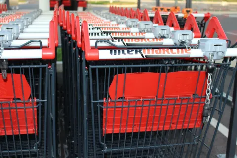 Rappel massif chez Intermarché : les 7 produits contaminés | Planet.fr