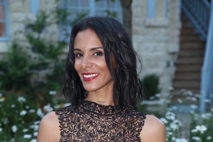 Shy'm sexy en haut de l'affiche du spectacle Chicago : les images